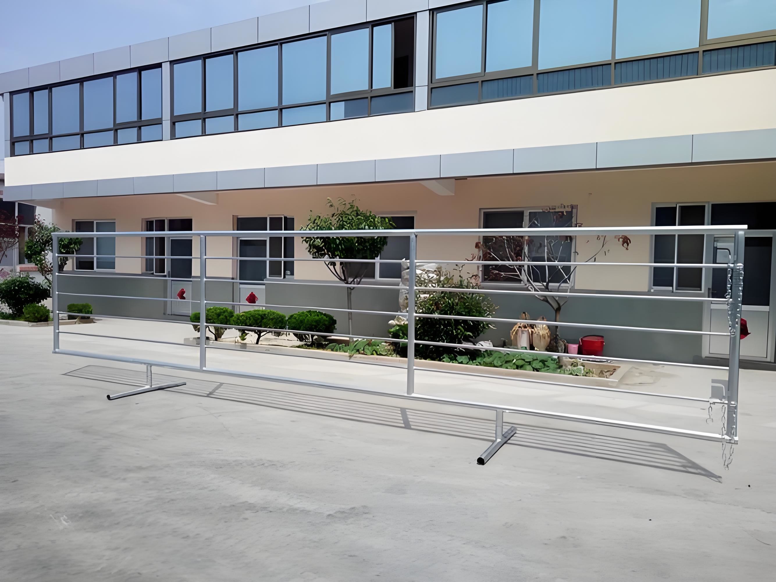 Fence galvanizzata in acciaio a 5 binari per bestiame e cavalli